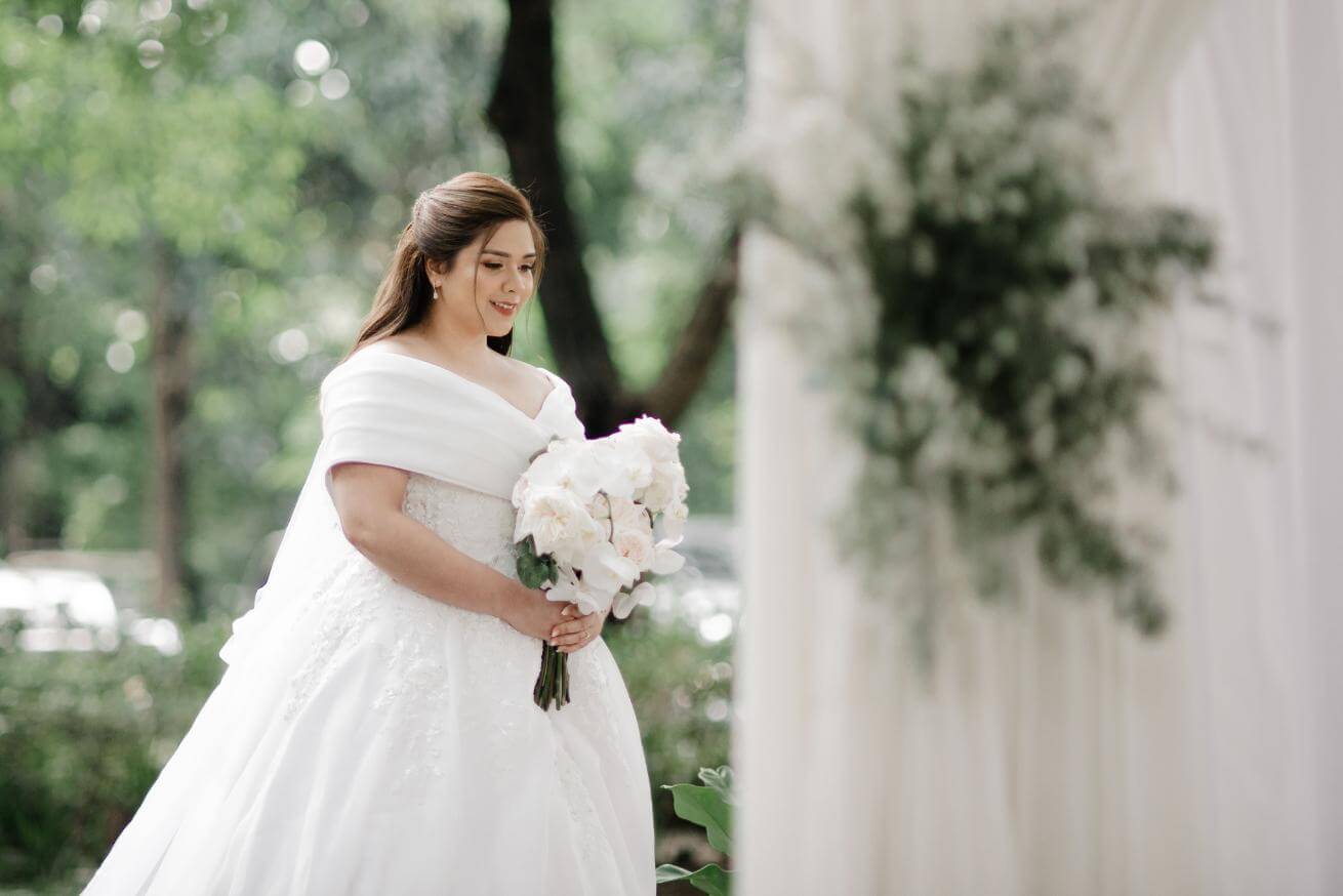 Love at the Perfect Time: The Gorgeous Garden Wedding of Mik and Lyka ...
