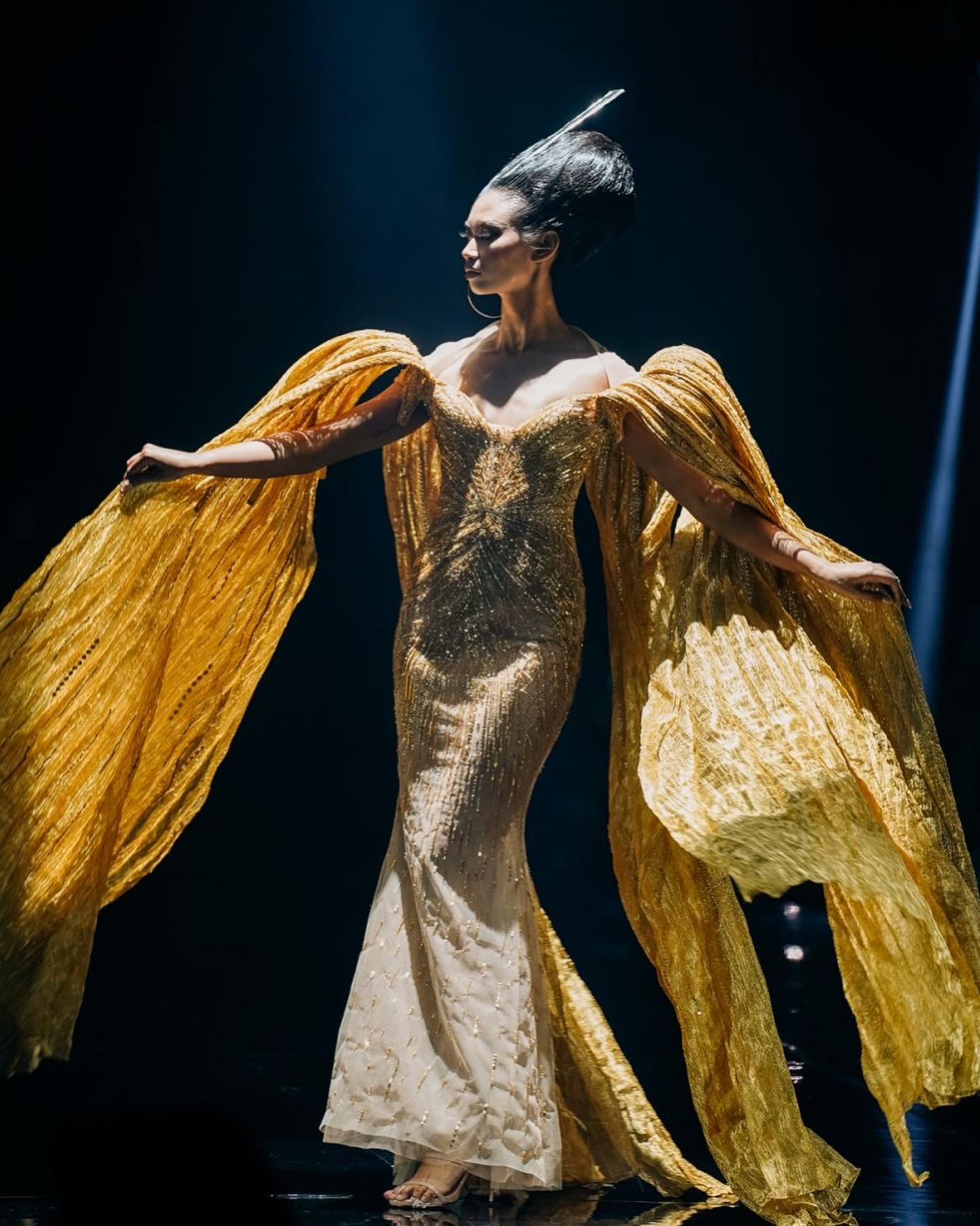 Francis Libiran Marks 25th As Couture Master - Inspirations PH